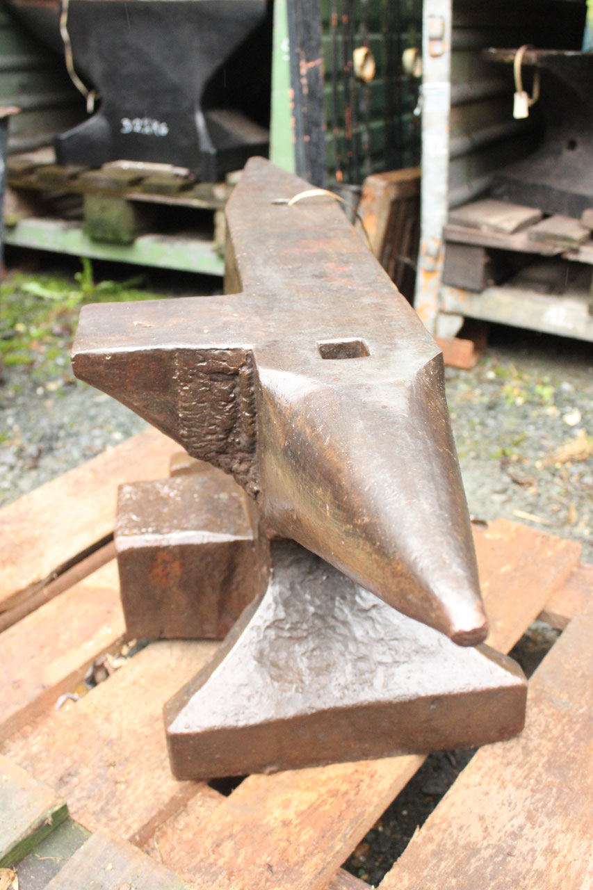 STAKE ANVILS - blacksmith anvils paradise by Emerald Koch