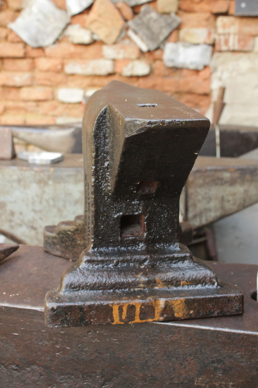 ANVILS LESS 200 LB - blacksmith anvils paradise by Emerald Koch