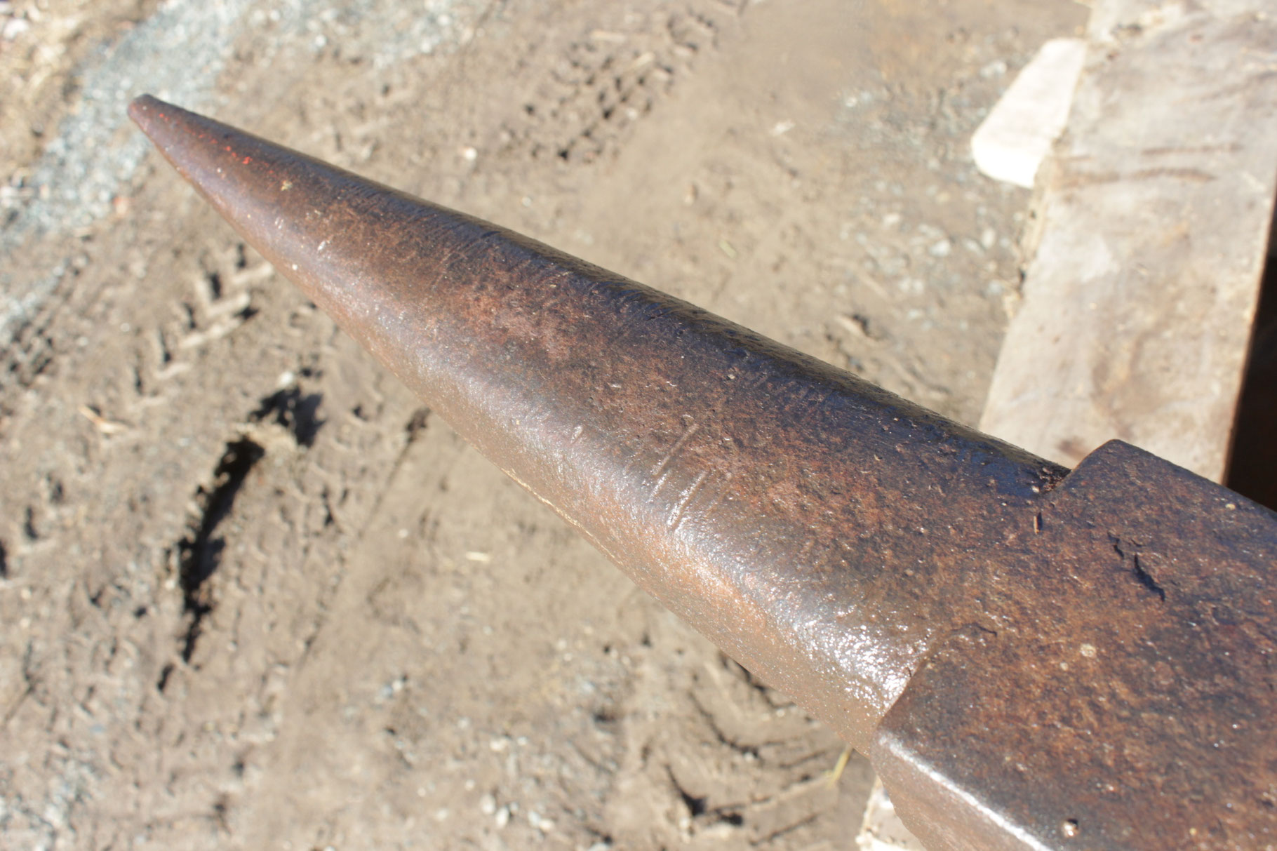 STAKE ANVILS - blacksmith anvils paradise by Emerald Koch