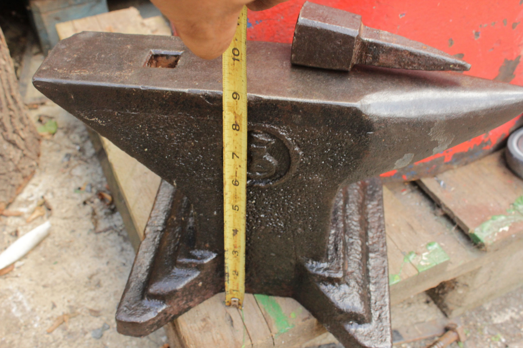 ANVILS LESS 200 LB - blacksmith anvils paradise by Emerald Koch