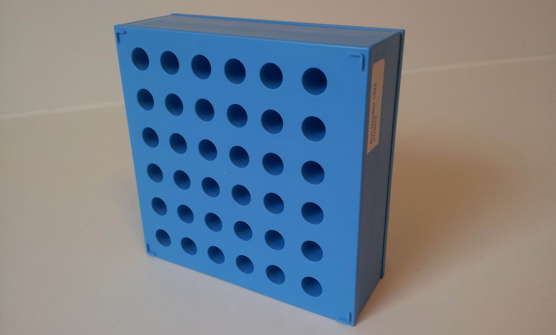 PCR-Rack plates and PCR-tubes station - GeneON BioScience