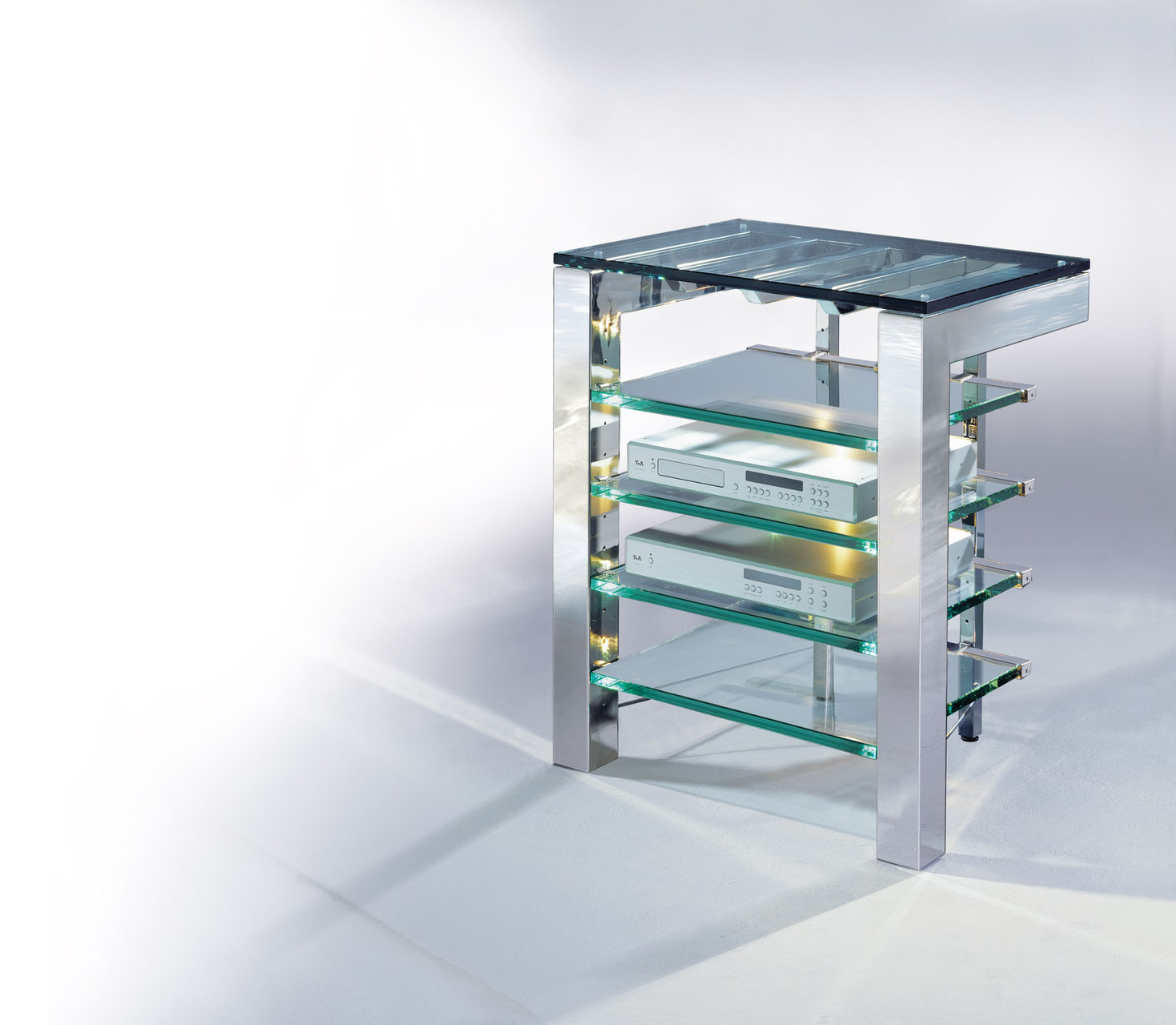 FOCUS 72 - Schroers & Schroers | Berlin | TV Möbel und Audio Möbel