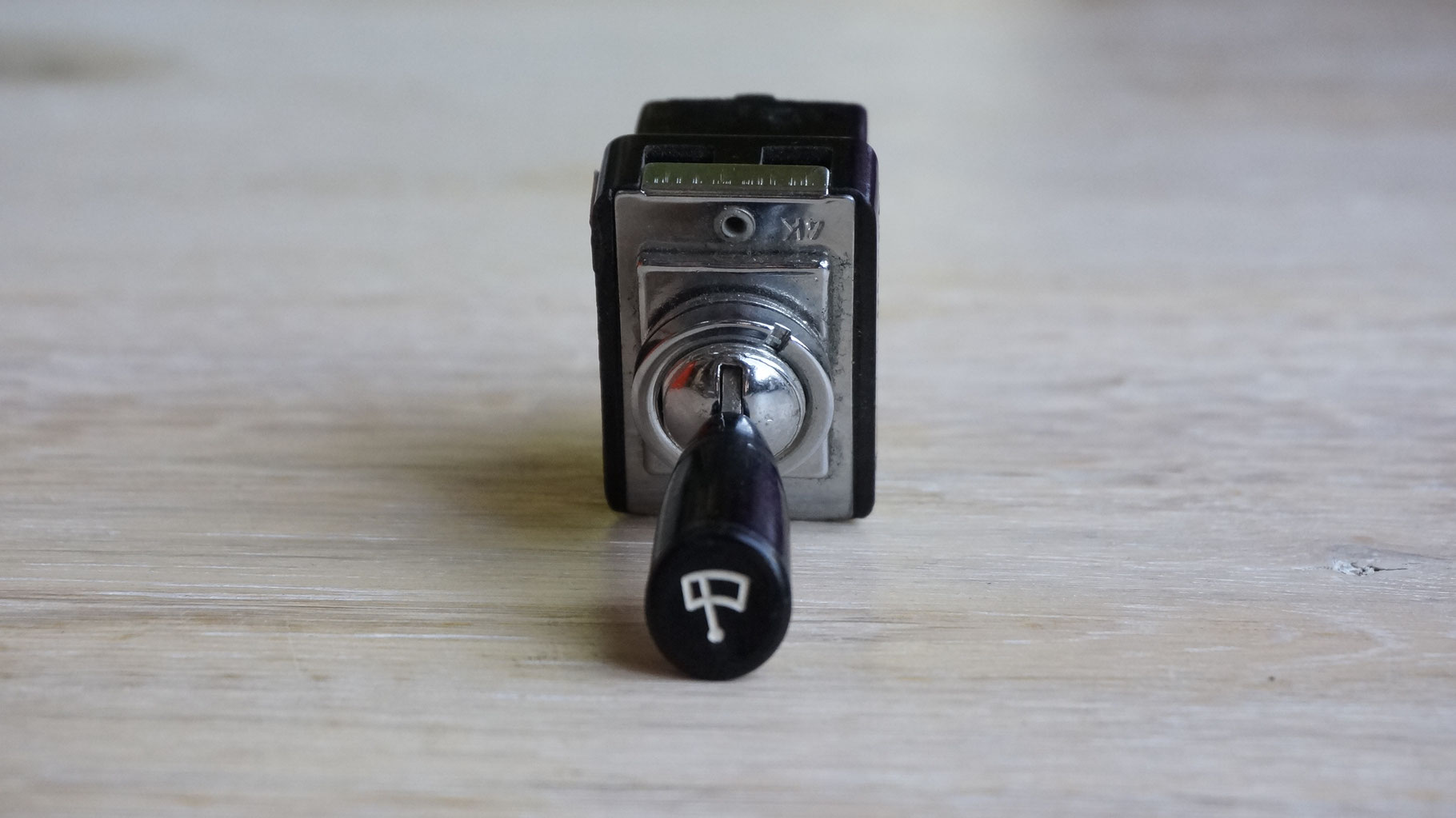 Schalter / switches - Iso Rivolta Club Deutschland