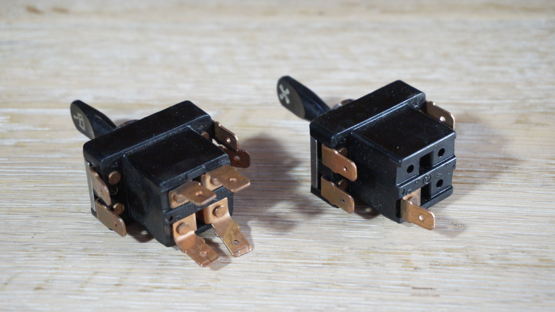 Schalter / switches - Iso Rivolta Club Deutschland