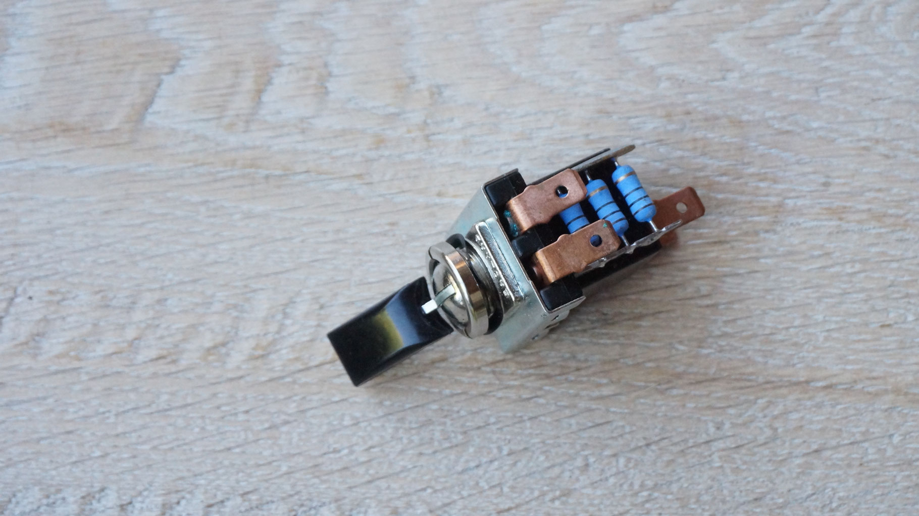 Schalter / switches - Iso Rivolta Club Deutschland