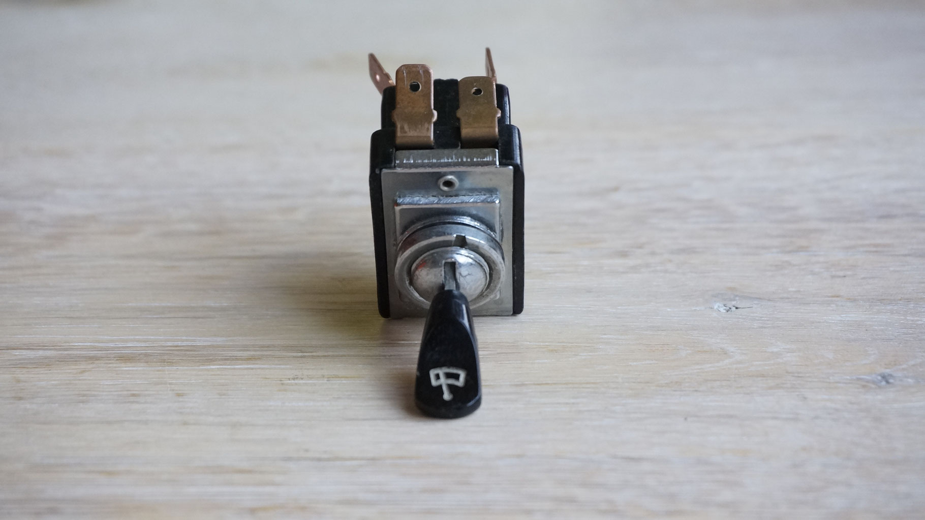 Schalter / switches - Iso Rivolta Club Deutschland