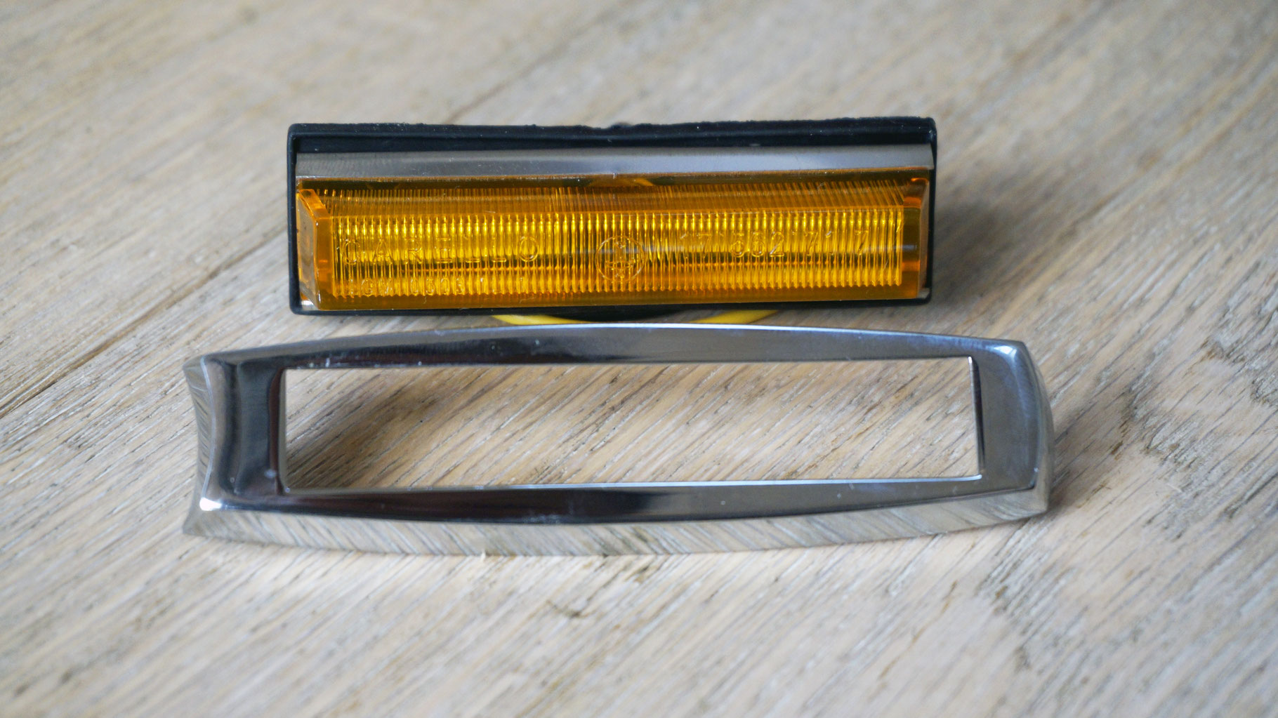 Side indicator lights Blinker - Iso Rivolta Club Deutschland