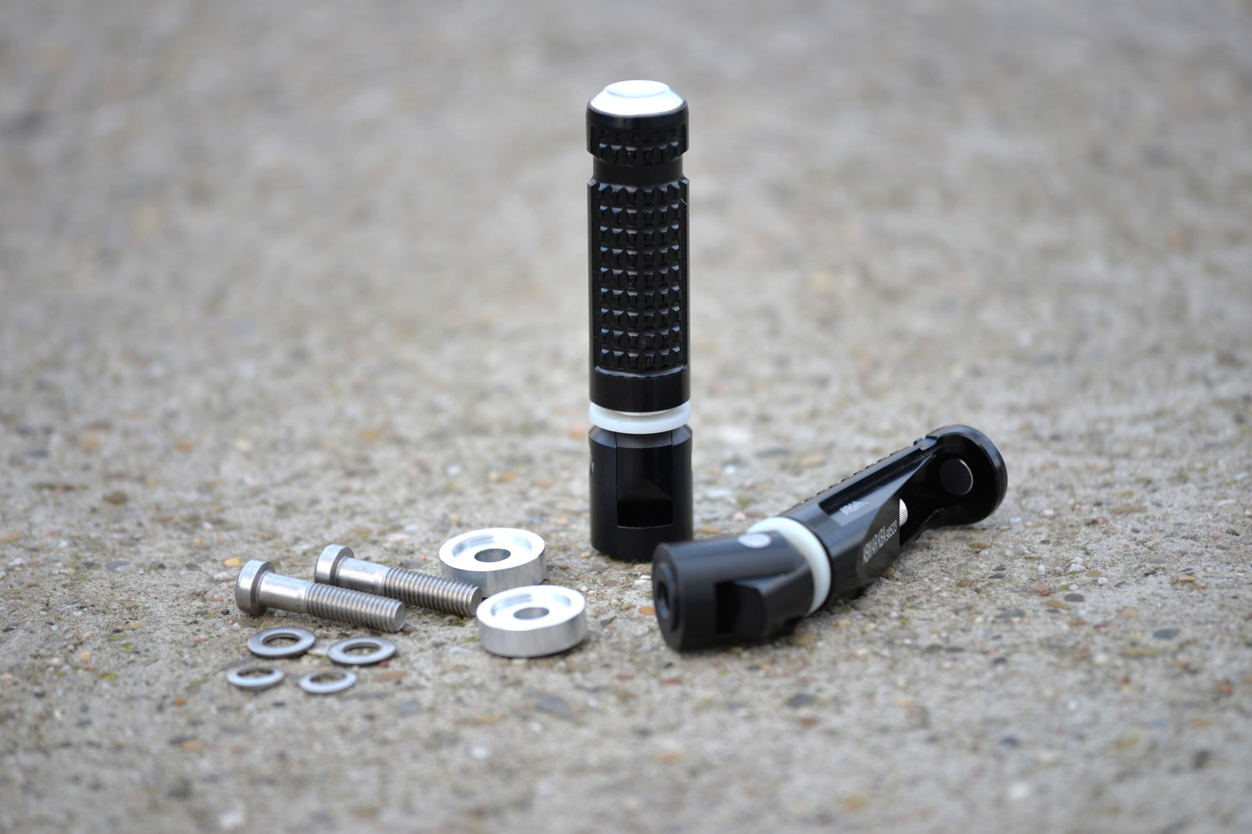 SCHIZZO® FOOT PEGS - WalzWerk® Motorcycles