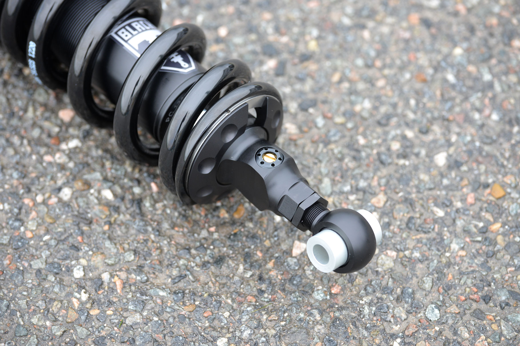 WalzWerk® LOWERING REAR SHOCK for BMW R18 - WalzWerk® Motorcycles