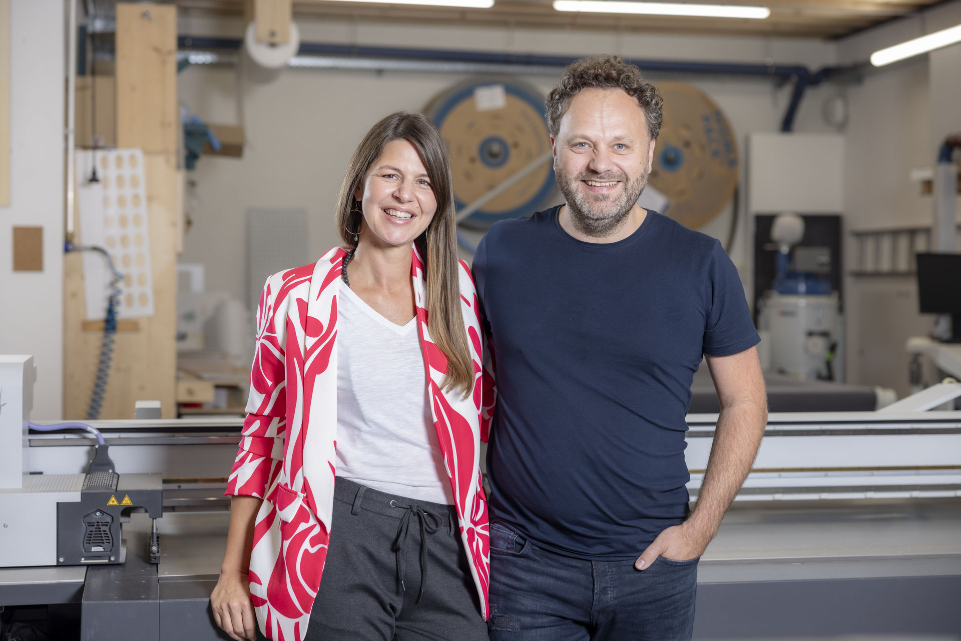 Schilder, Druck, Beschriftung, Lasergravur aus Tirol - WERBETECHNIK ...