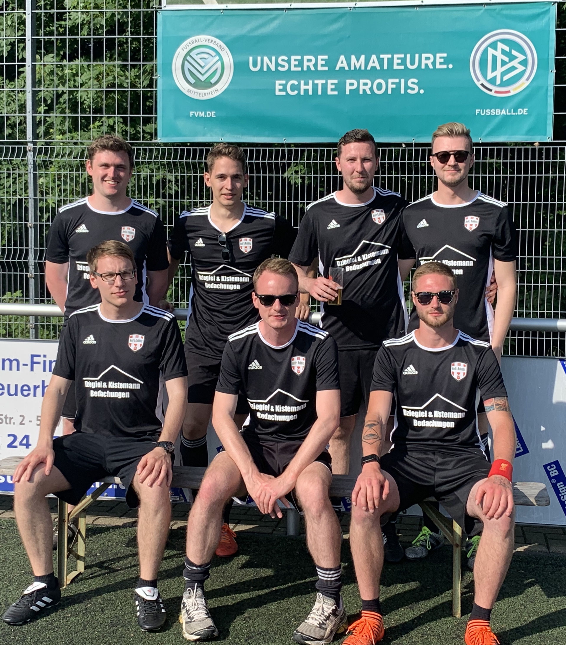 Die Mannschaft - Hell's Rabbits