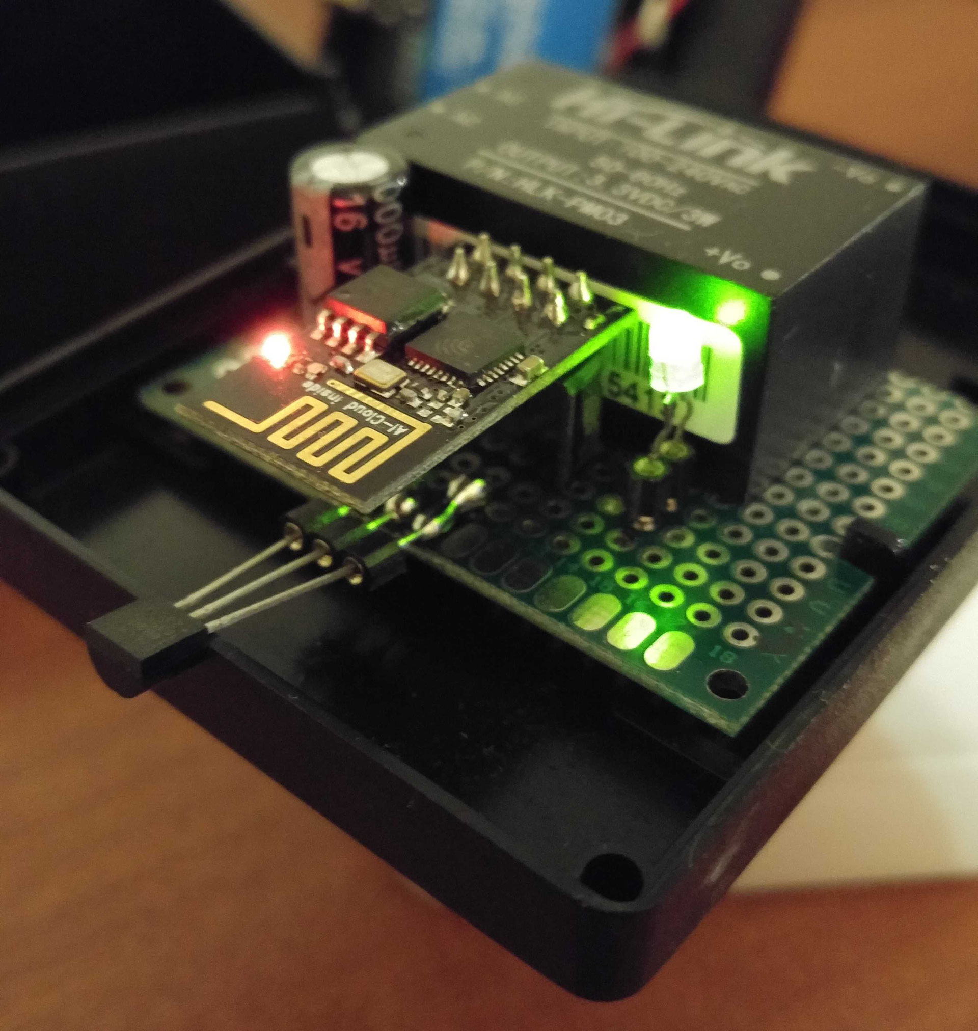 Reference - arissi.eu - ATmega STM ESP8266 ESP32 kontrolerji, arduino senzorji