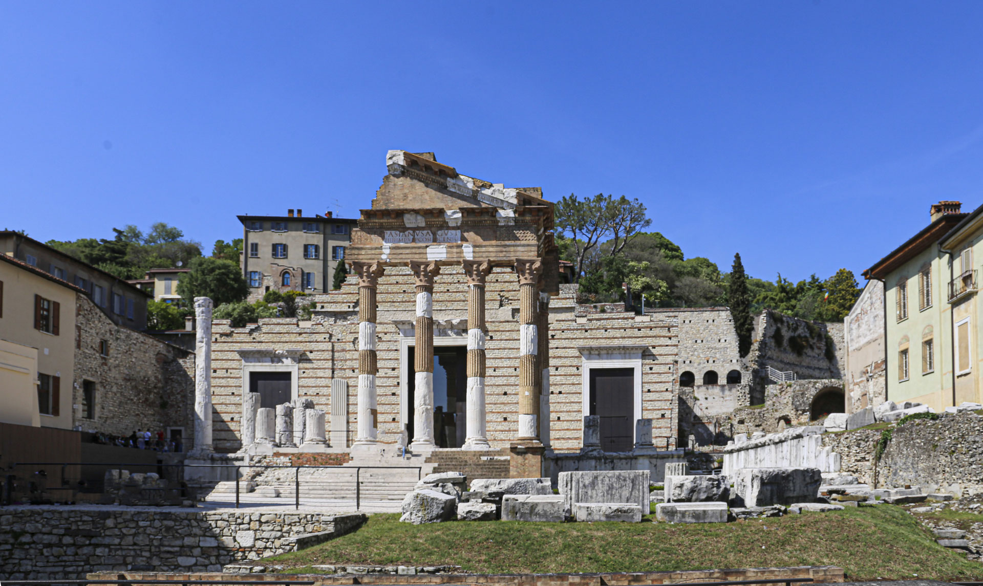 Capitolium - Il cantico alla vita