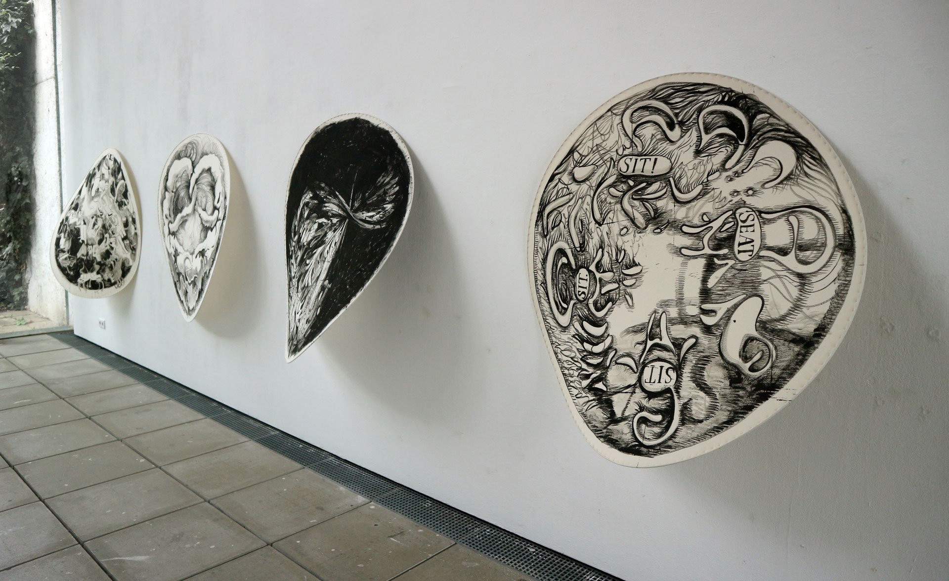 a pictural turn - lisa moll - painting | performance | music