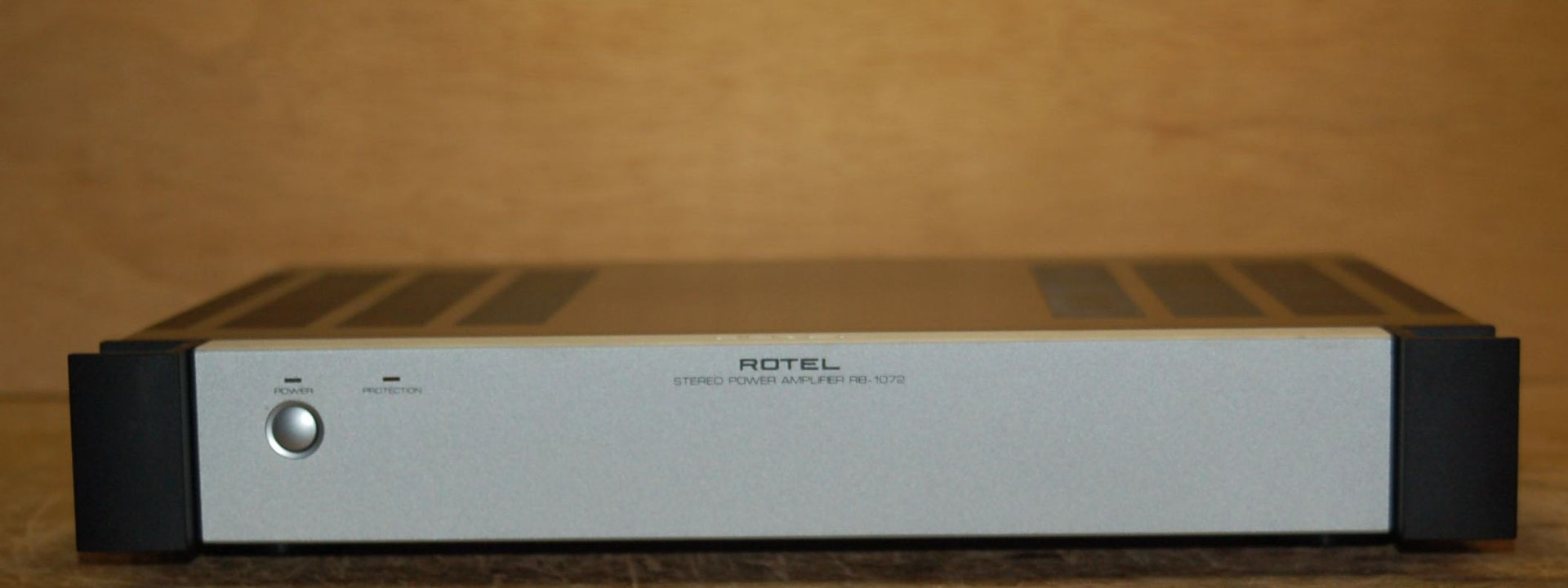 Amplificateur de puissance ROTEL RB-1072 - hifireps jimdo page!