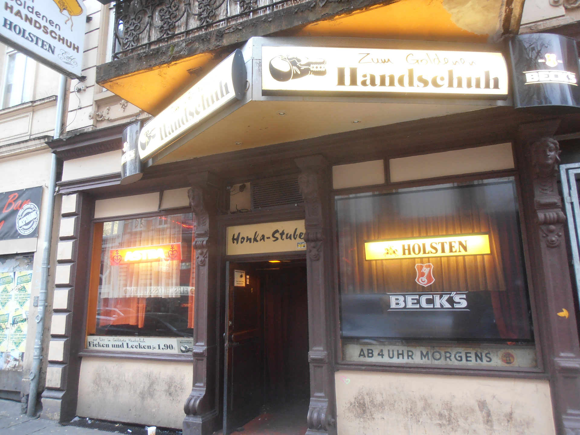 Zum Goldenen Handschuh Fotos