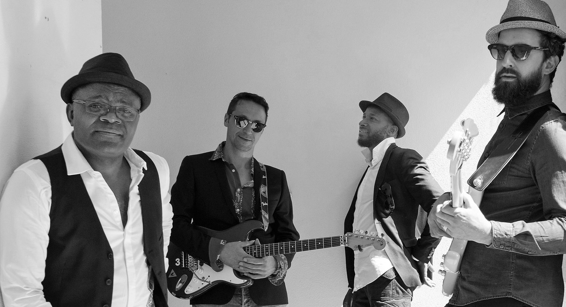 We Love music We love people We love the world - Site de punky-leg