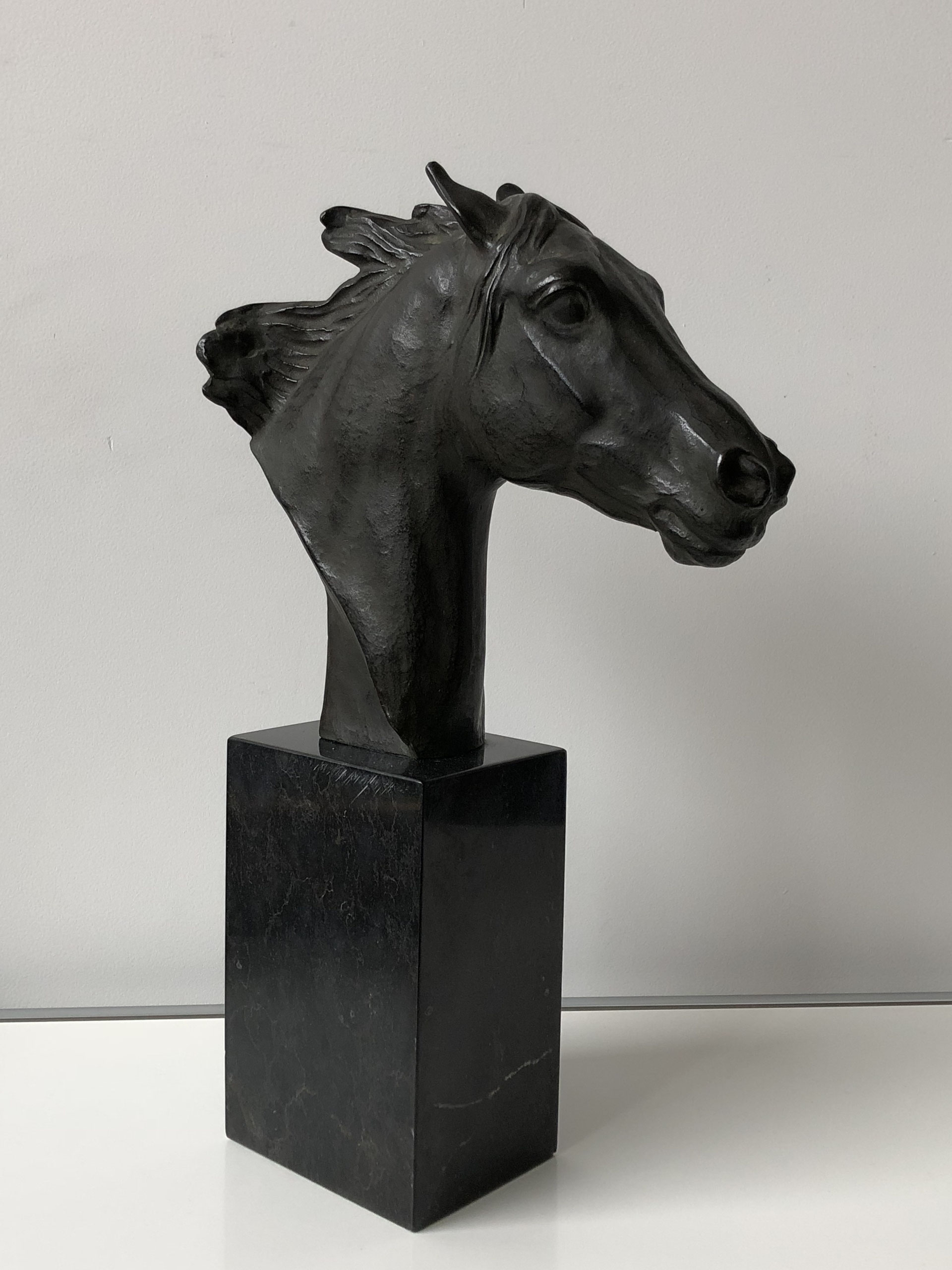 Albert Hinrich Hussmann - Schweizer und Internationale Kunst kaufen.