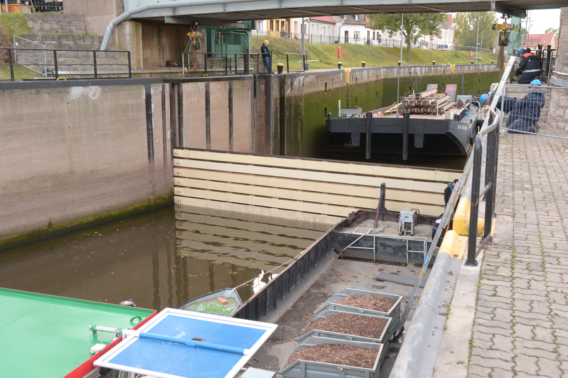 Vollständige Sperrung der Schleuse Bernburg für turnusmäßige ...
