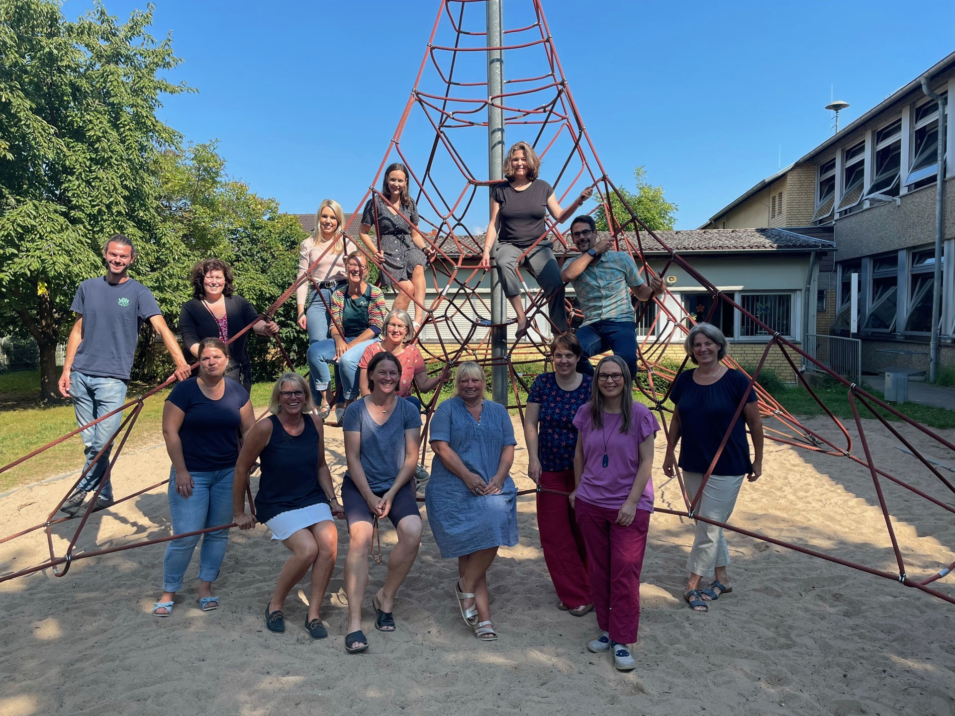 Wir stellen uns vor... - Die Homepage der KGS Hangelar