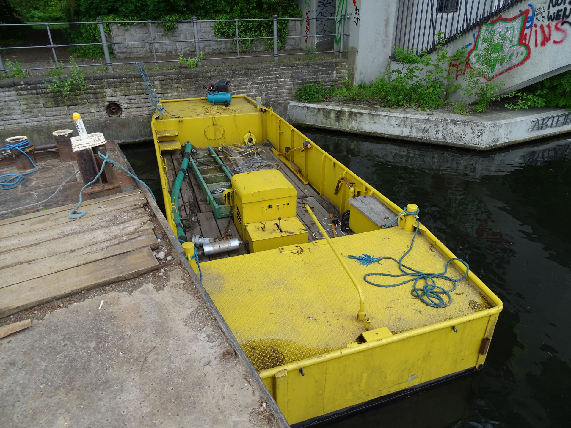 Arbeitsboot “Arnold” - dakma-berlins Webseite!