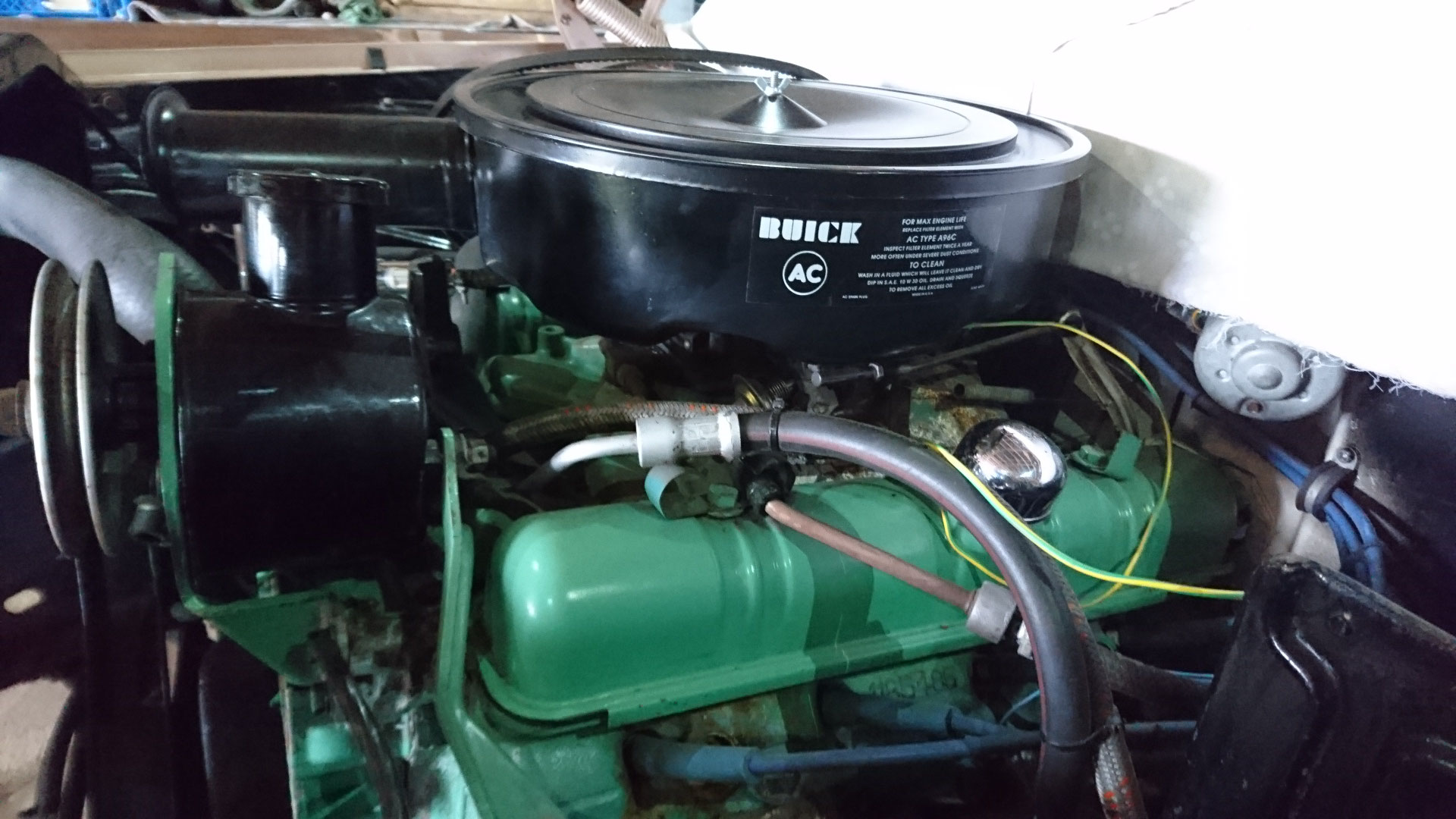 V8 Engine - GM Classic Cars