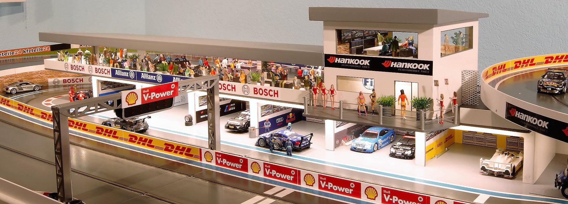 Part 2: Pit Stop Building & Deco - Graf Slotracing