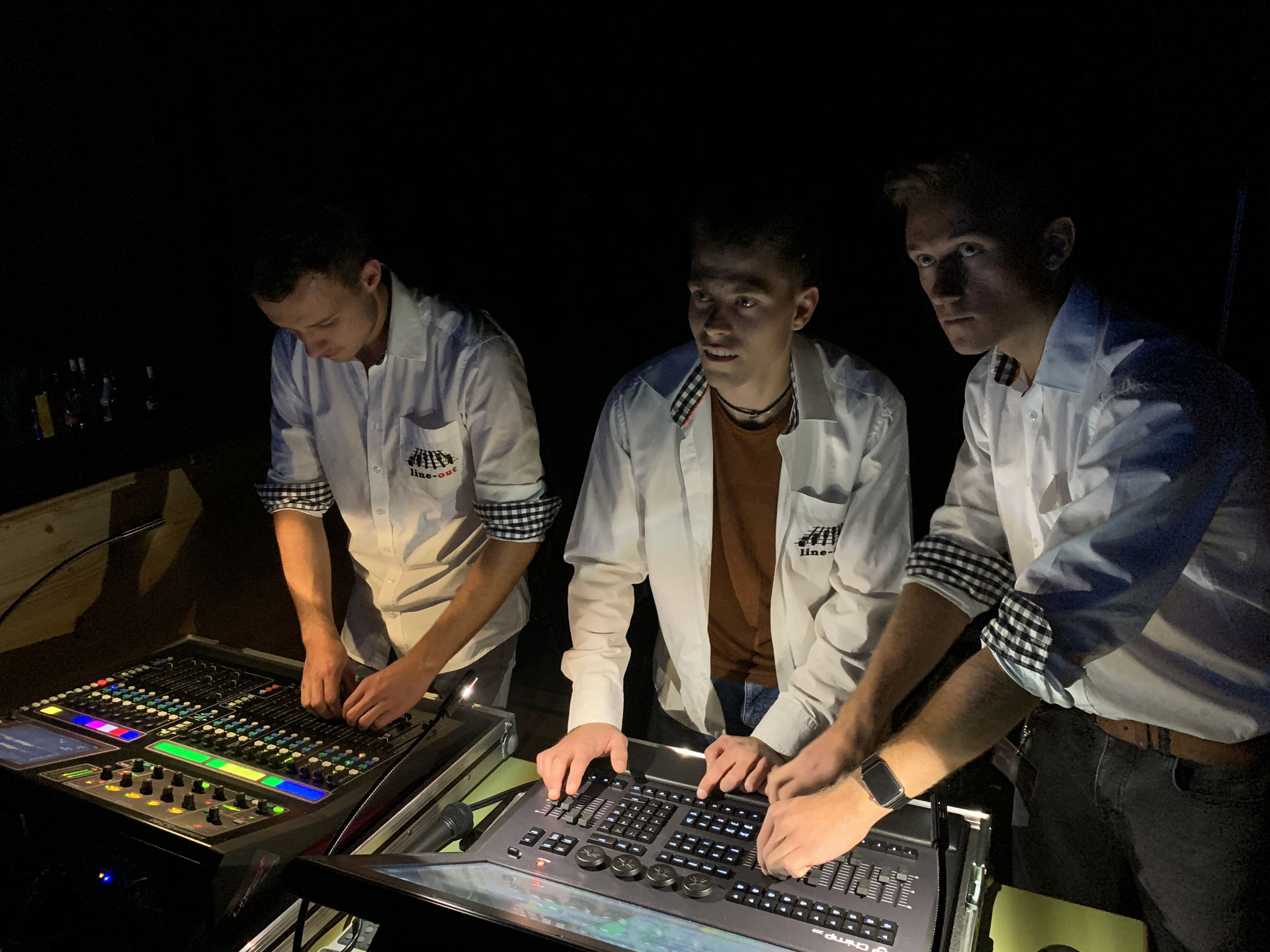 Unser Team - line-outs Webseite!