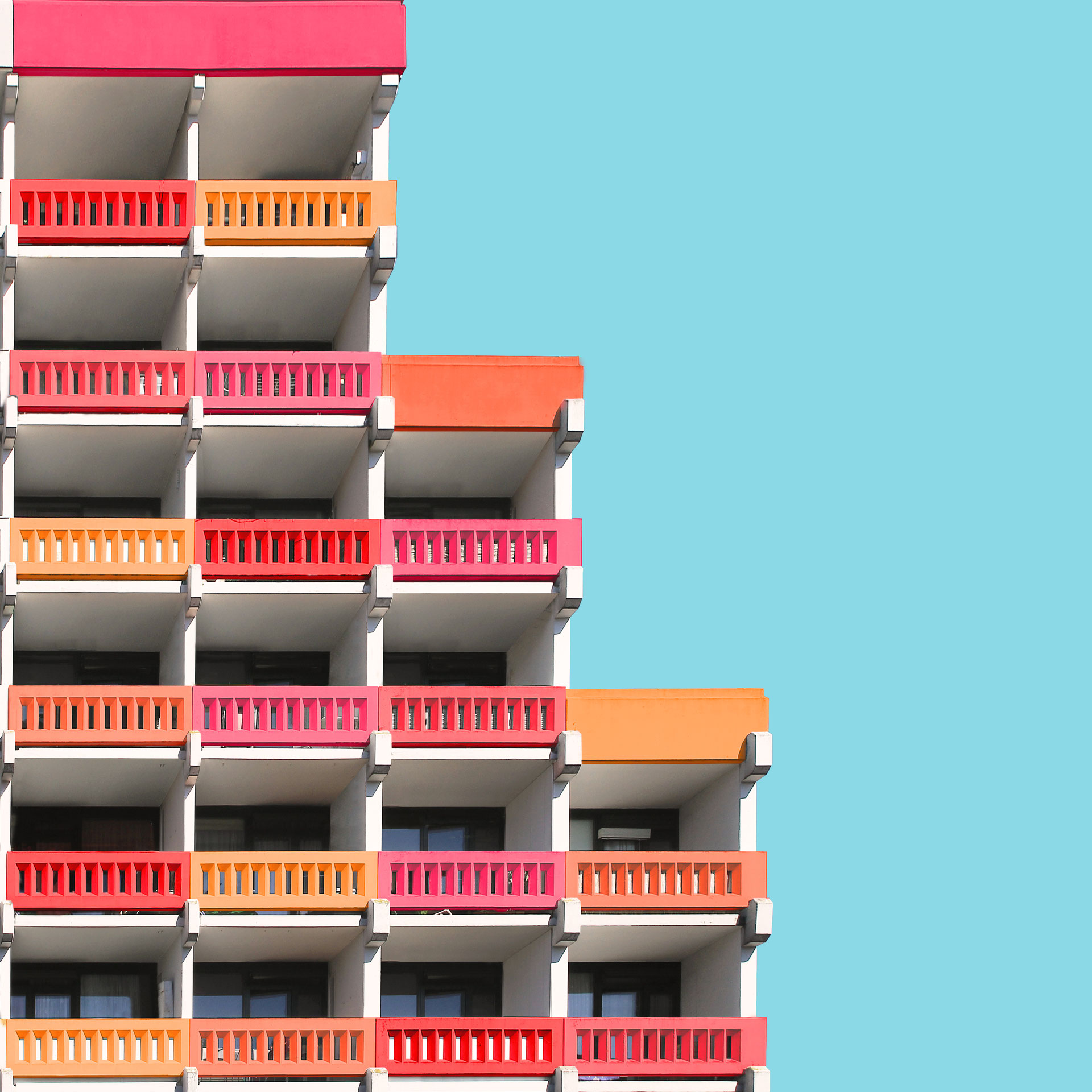 Three steps down - PAUL EIS - architecture and photography