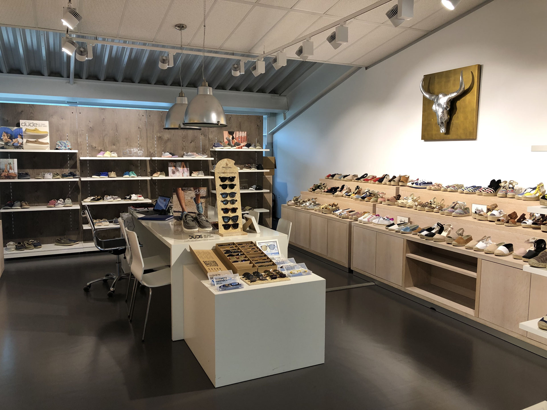 Kollektionen - Schuhagentur Studio 102