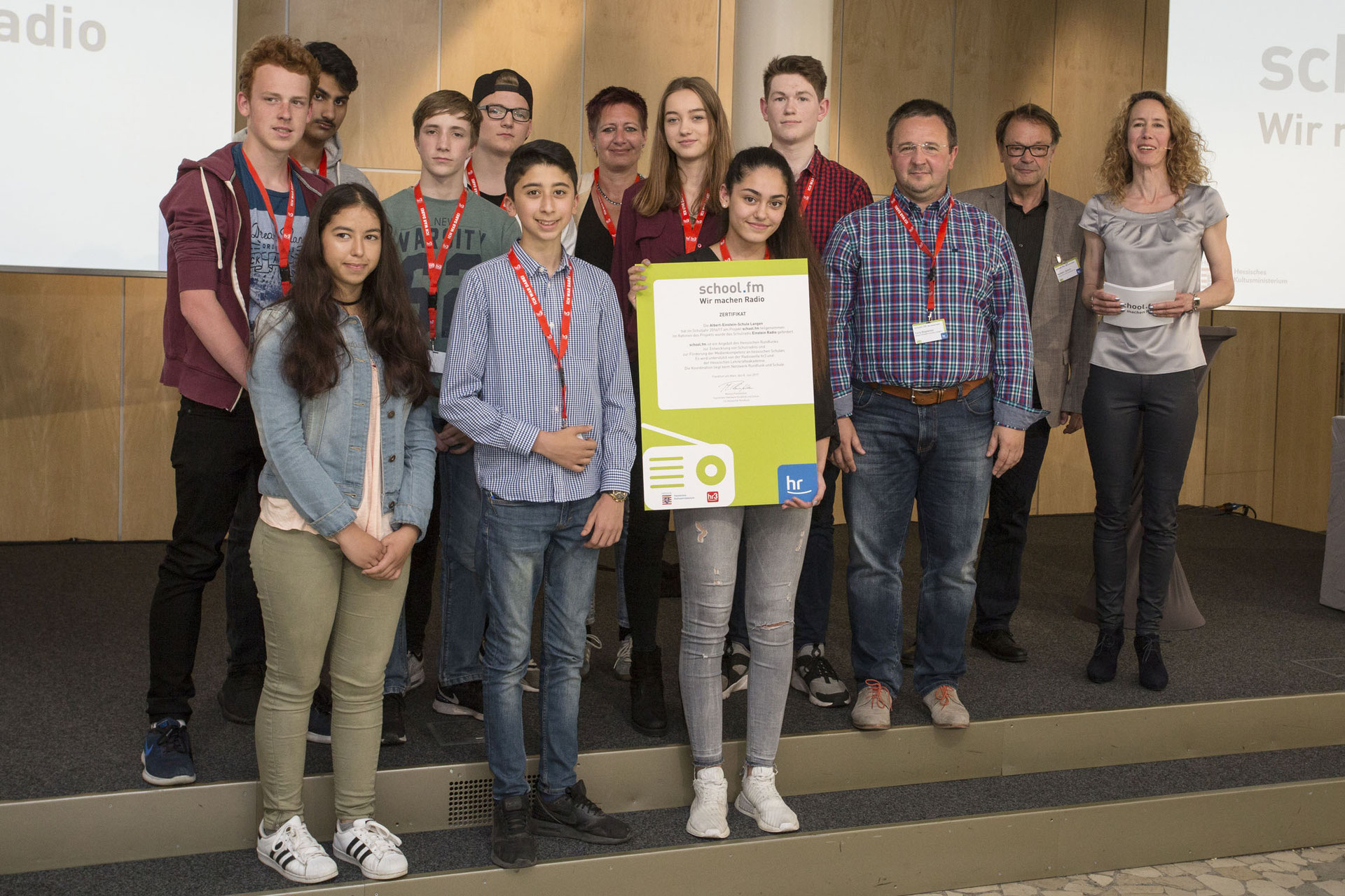 Einstein-Radio geehrt - aes-langen