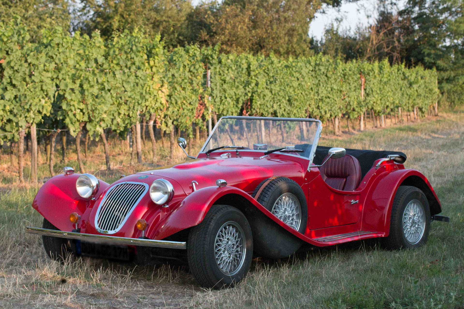 what’s the blue one? : r/whatisthiscar