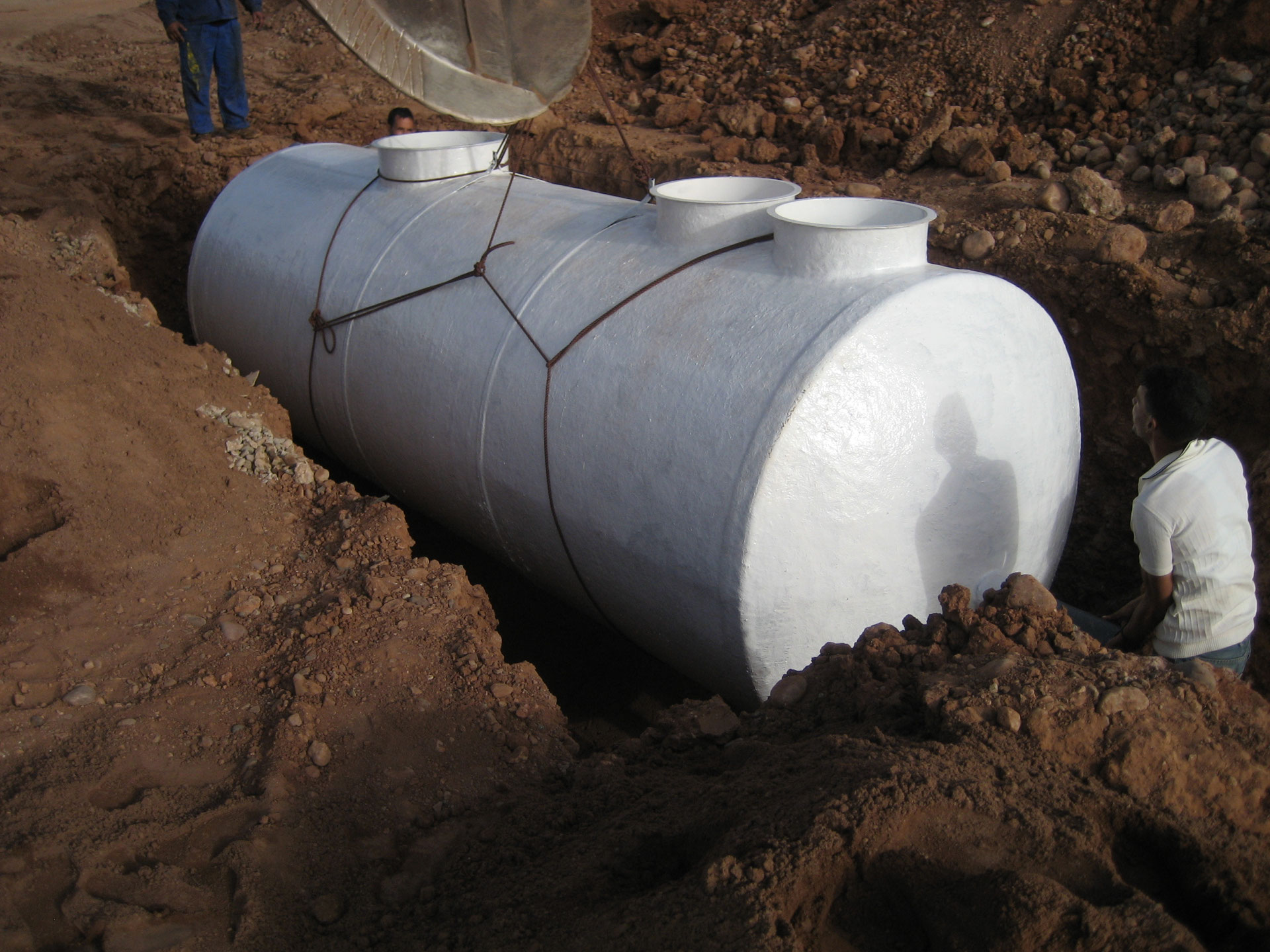 Station d'épuration préfabriqué en polyester - Petite station d ...