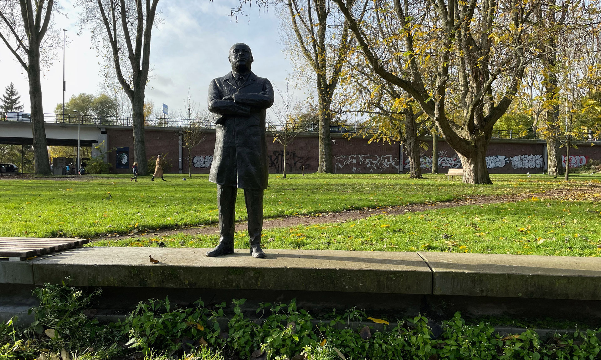 BRONZE STATUE - Monument for Martin Luther King