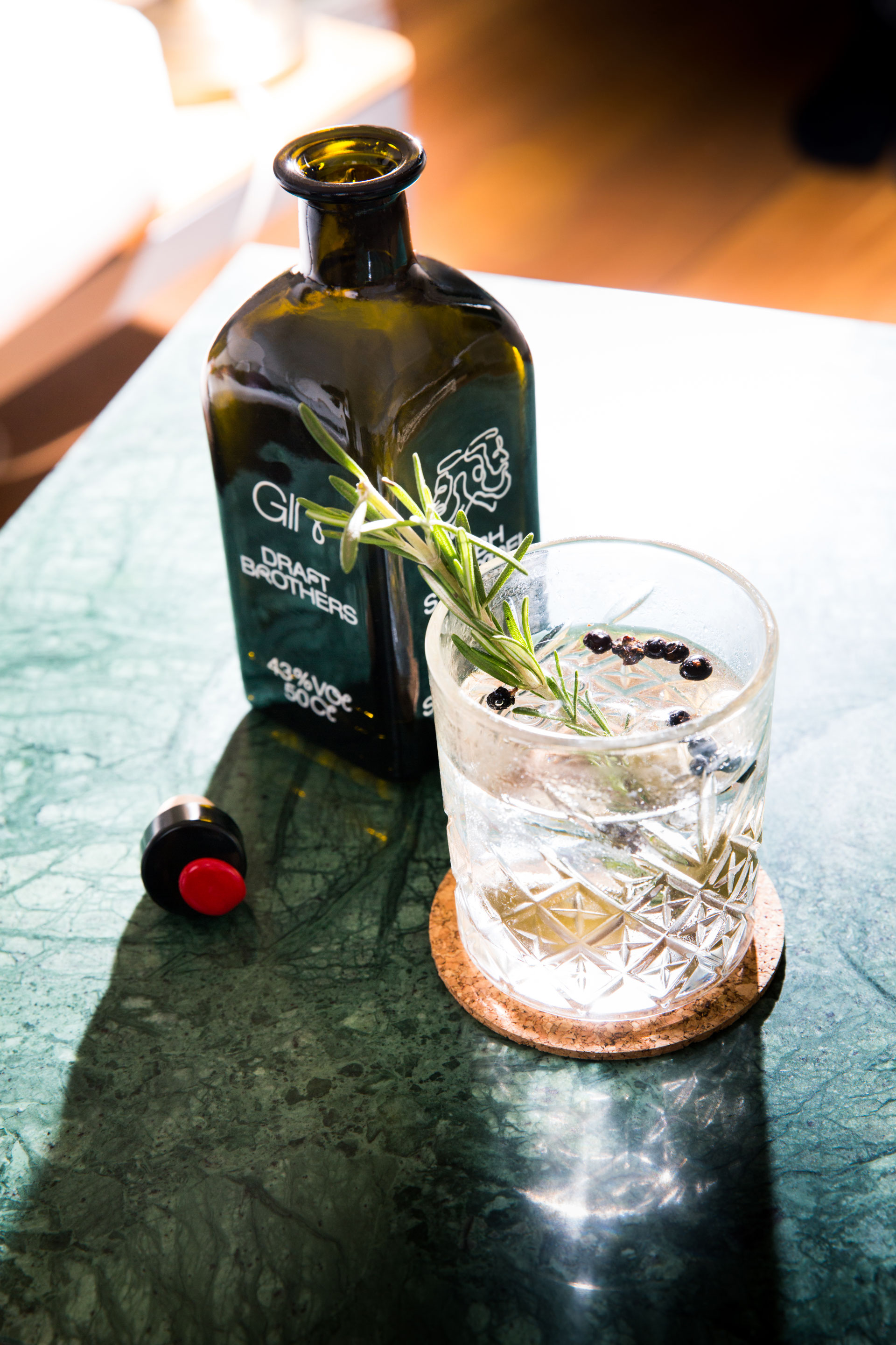 Wie servieren wir unseren Original Gin? - Draft Brothers GmbH