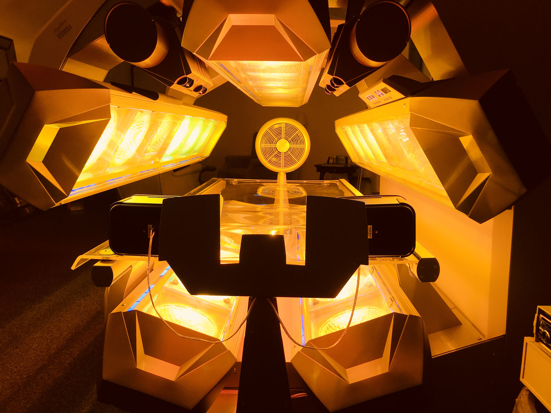 ELT Energizing Light Therapie - Haus Steinfels | Therapiezentrum und ...