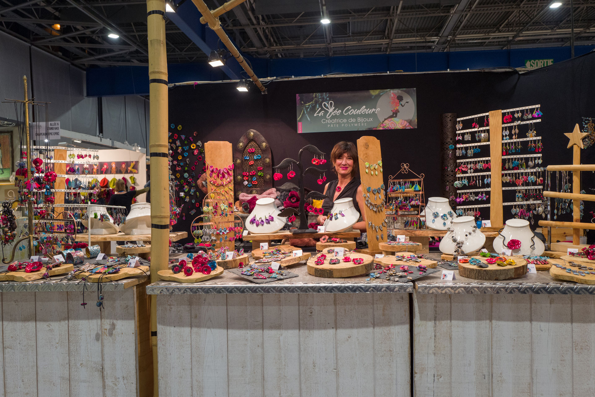 Mon stand - Un bijou La Fée Couleurs est fait main