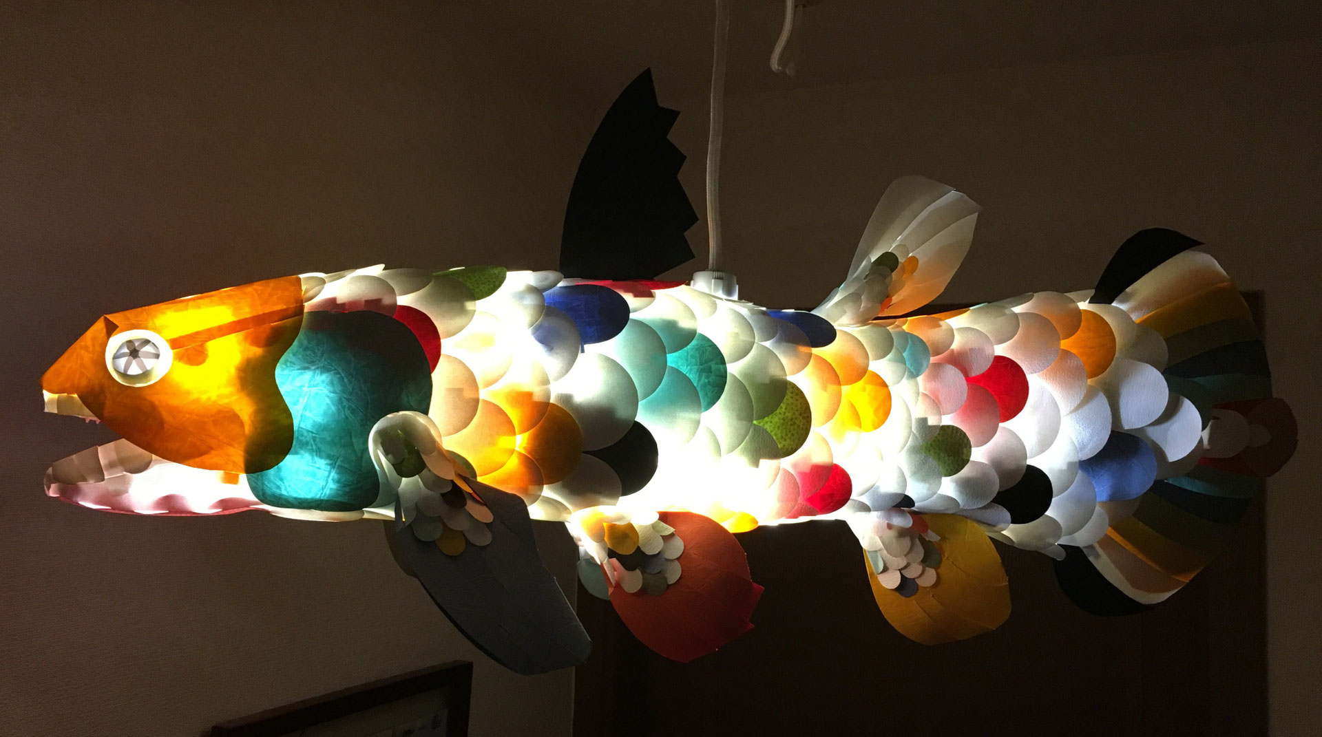 WHITE BASE +multi color - paper coelacanth （ペーパー シーラカンス LED）