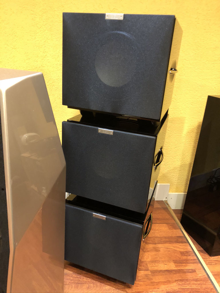 REL Stack bei Audio Video Spalinger Dietlikon Zürich - Audio-Video ...