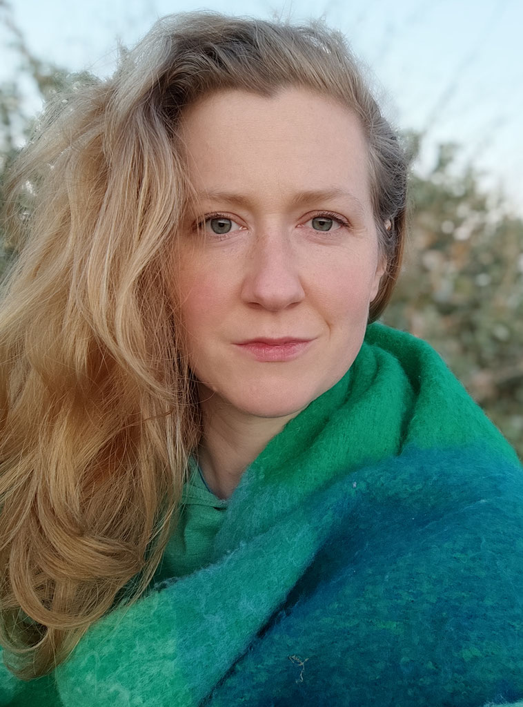 work that touches and moves - Lisa Rombach