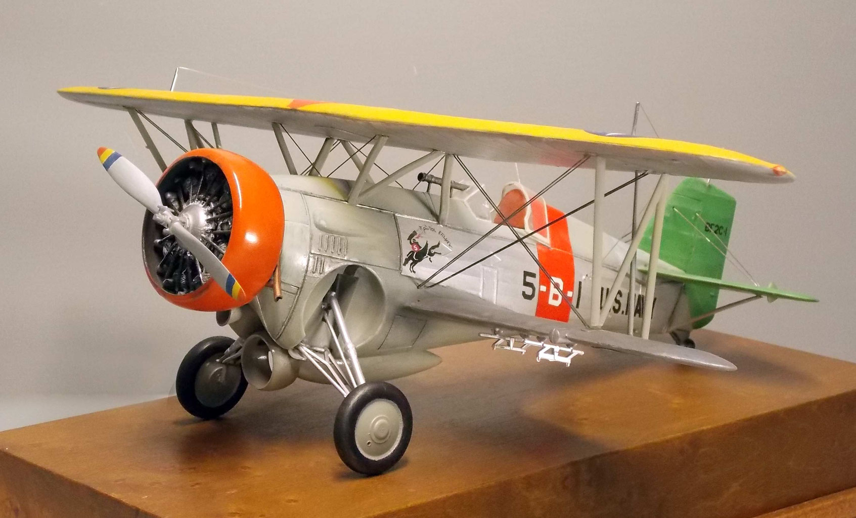 Curtiss BF2C-1 - www.panzer-bau.de/diorama/militär/1:35