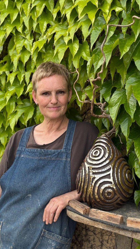 Gabriele Gugg - Verein zur Förderung und Vernetzung von Künstlern aller ...