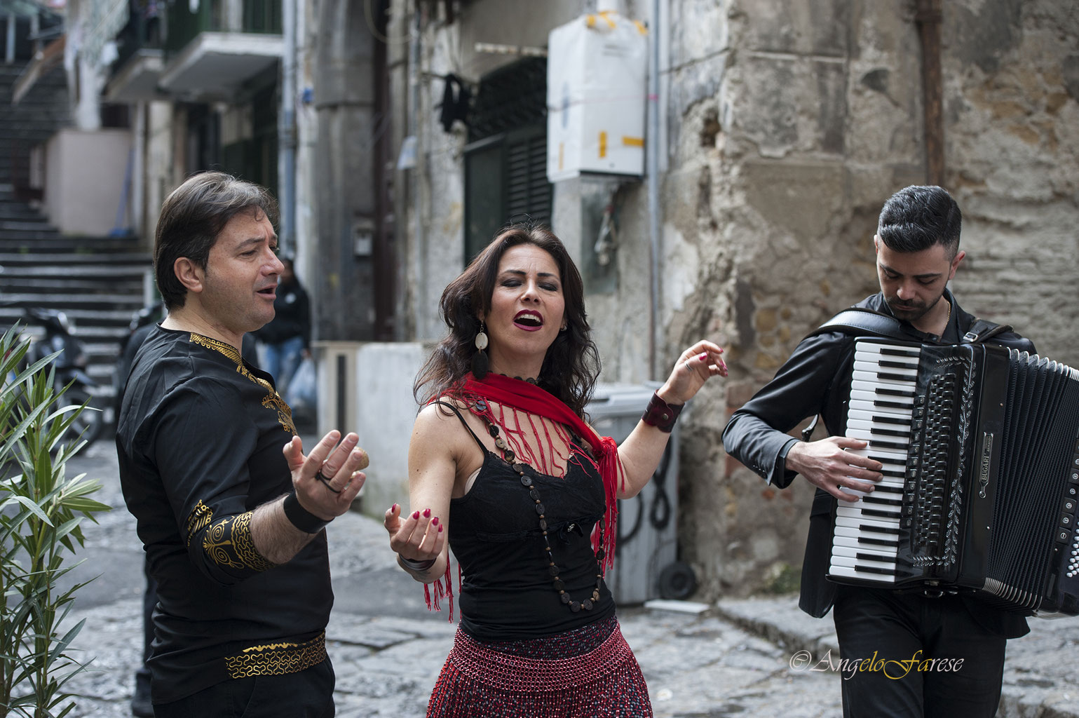 Gruppo Musicale Tammurriata Napoletana - Agenzia SoleLuna