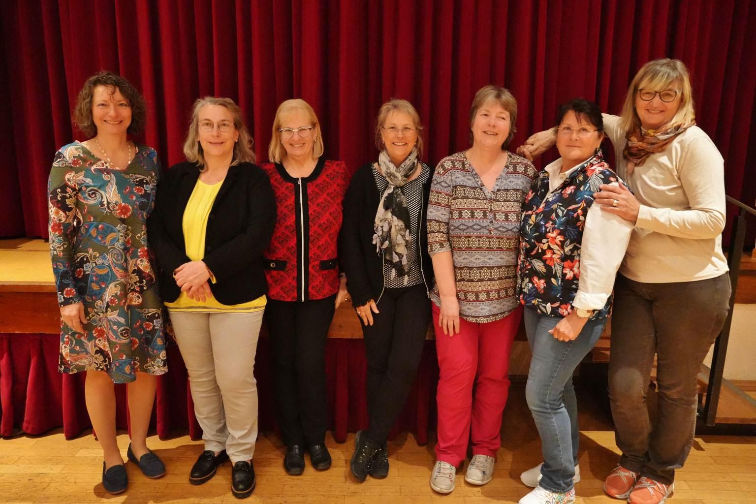 Der Vorstand - landfrauenverein-wehrheims Jimdo-Page!