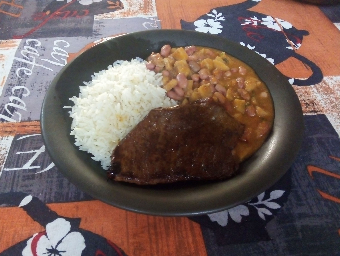 Arroz con Menestra de fréjol y Carne Frita 🍛 - Mi Sabrosa Cocina