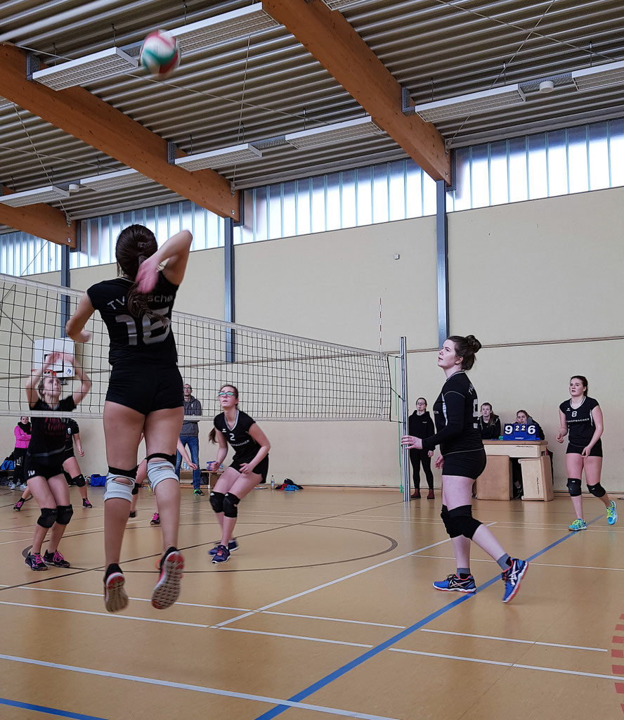 Nervenkostüm der TVG Volleyballerinnen zeigt Lücken. - TV Gescher von ...
