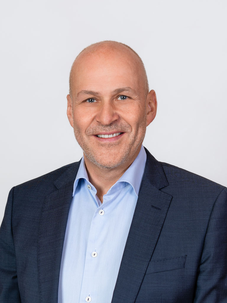 Tad Cook's Instagram, Twitter & Facebook on IDCrawl