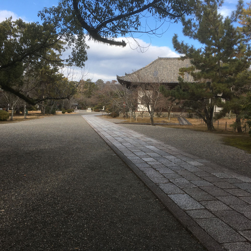 とにかくおとなしく - tetsuyanishimura ページ！