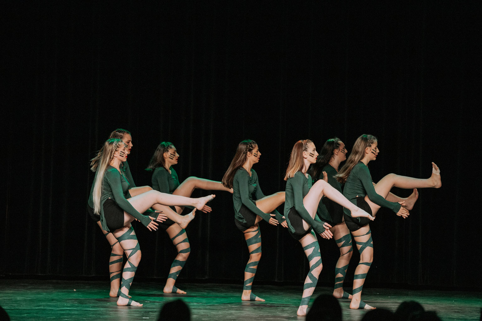 Contemporain - Le STUDIO C'DANSE