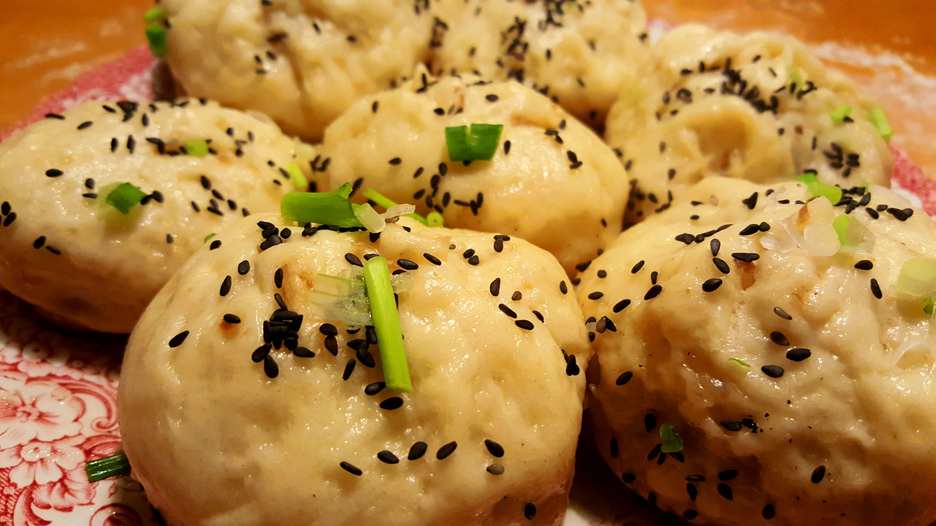 Shengjian Bao [Eng] - Slobber - Urlaub in der Küche